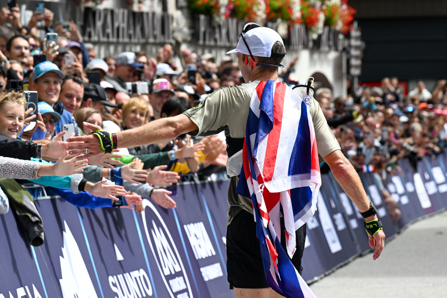 Das war der UTMB 2025: Eine Woche voller Emotionen, Rekorde und Geschichten - xc-run.de Trailrunning