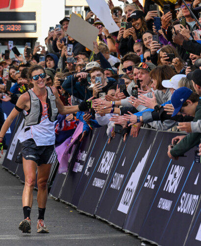 UTMB Mont-Blanc 2025: Tom Evans und Ruth Croft triumphieren – Drama ...